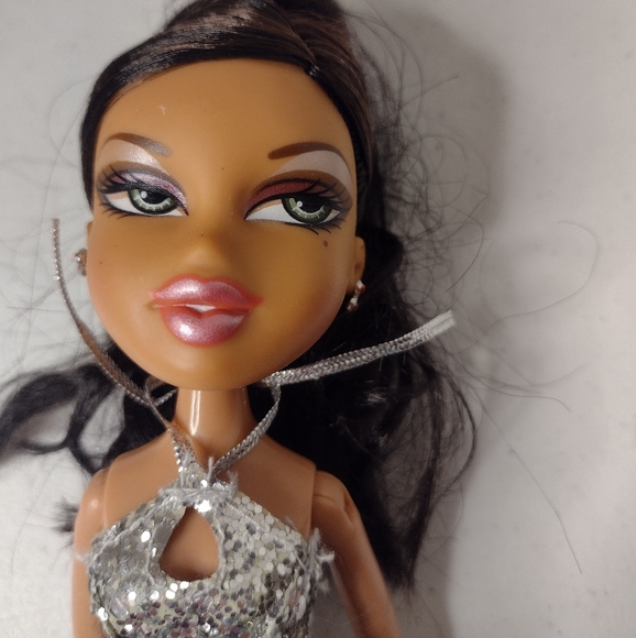 Bratz | Toys | Bratz The Movie Star Jade Xoxo Doll With Clothes And ...